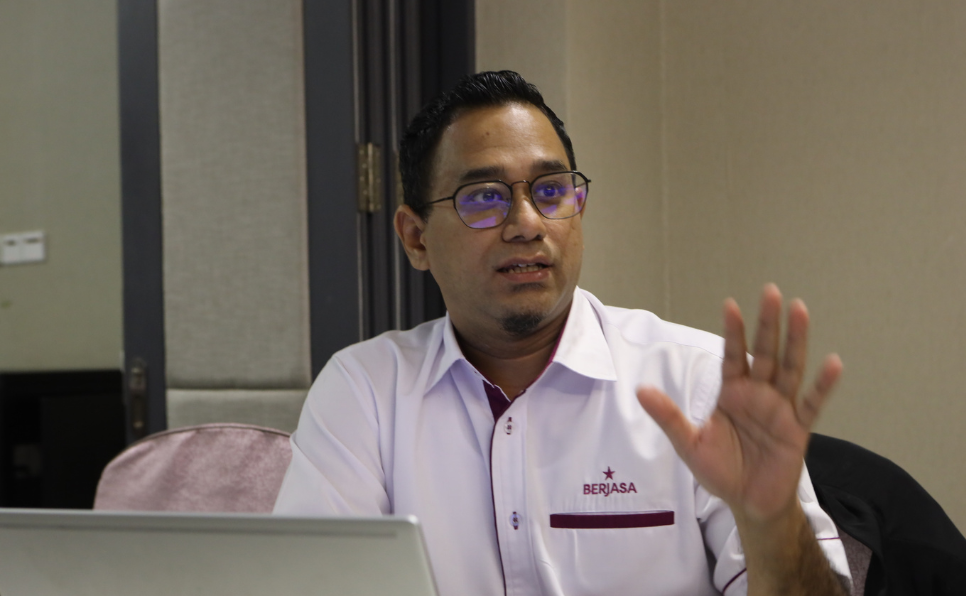 Benarkah DAP Junjung Perlembagaan? - Gelombang Berjasa